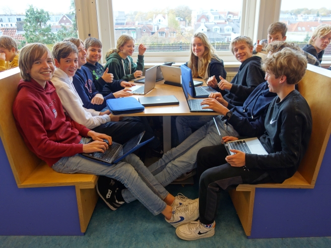 2t1 chillt in TW1 – technasium gooislyceum.nl